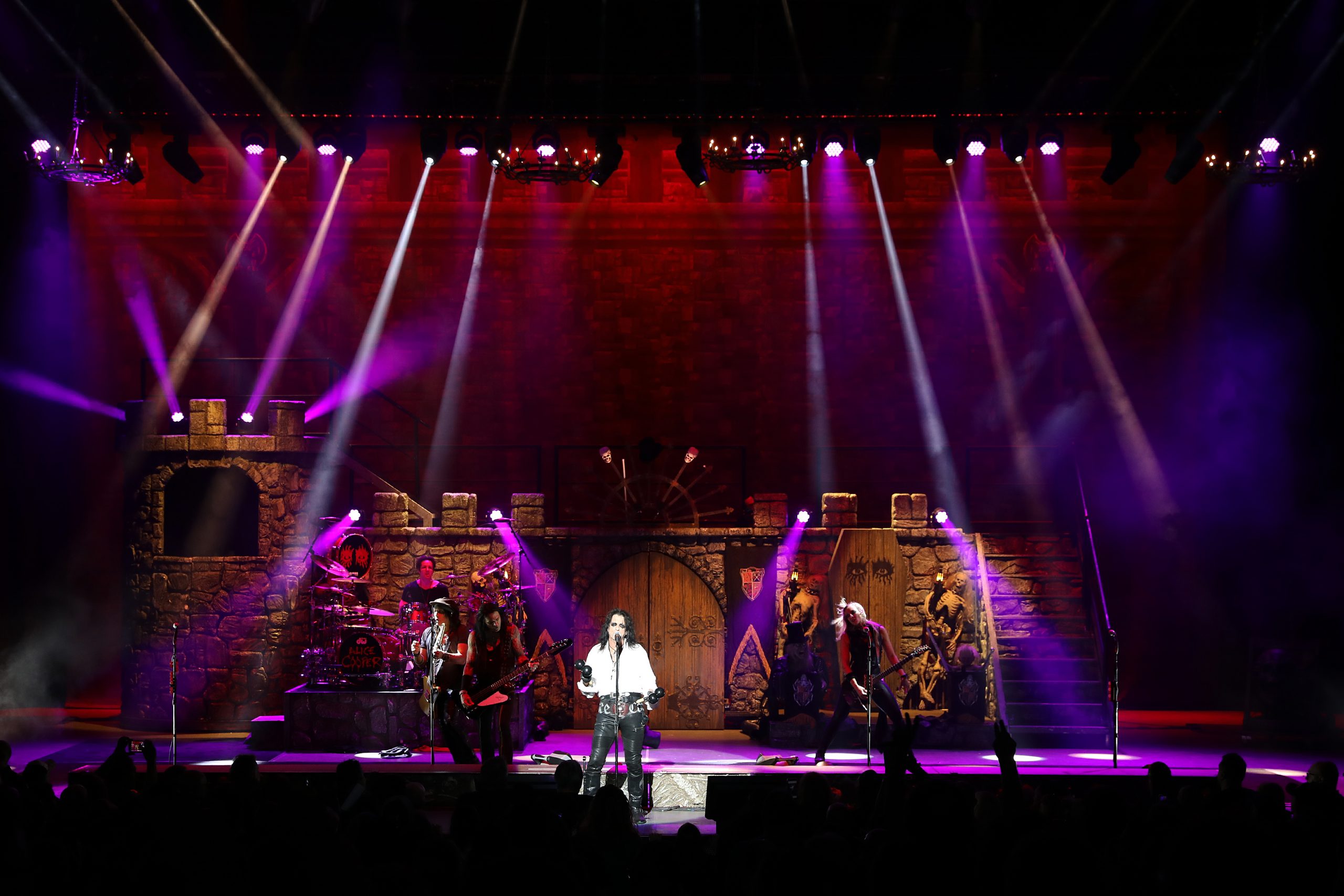 G-SET - Alice Cooper - Gallagher Staging & Manufacturing