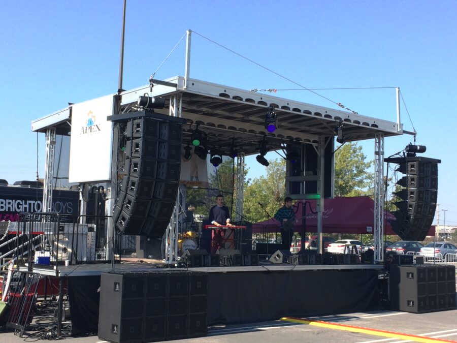 Mobile Stages - Trailer Stage (24 wide x 20 deep) - Gallagher Staging ...