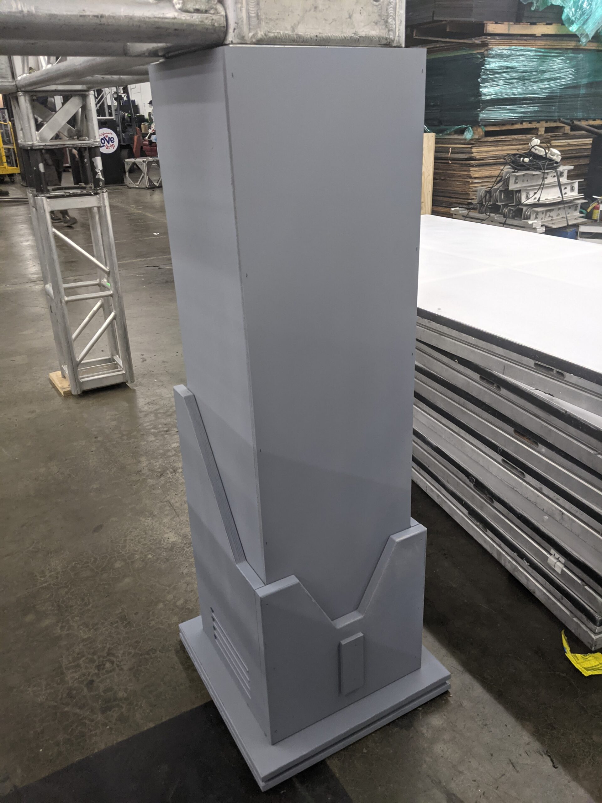 G-SET - Disney - Avengers - Gallagher Staging & Manufacturing